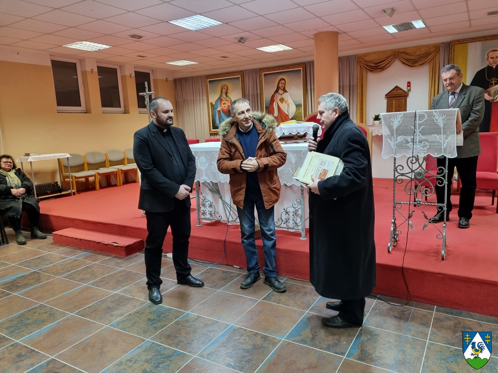 U Galeriji Stepinac otvorene izložbe „Paleta doživljaja“ i „Povijest ...